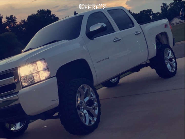 2009 Chevrolet Silverado 1500 with 24x10 24 Replica Rp09 and 35/12.5R24 ...