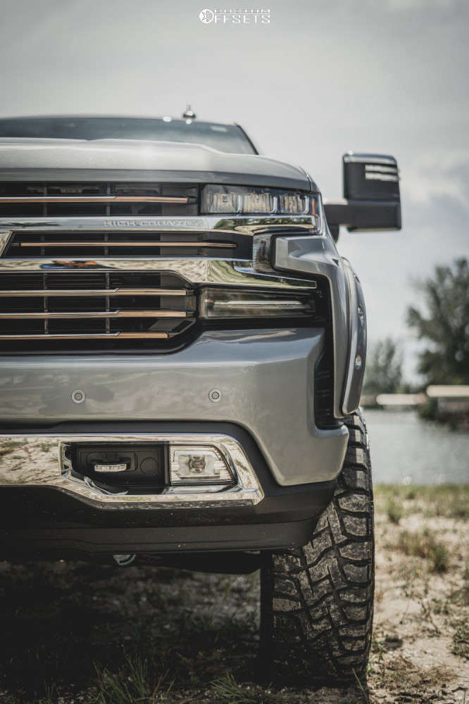 2020 Chevrolet Silverado 1500 with 22x10 -13 Fuel Rebel and 37/12.5R22 ...