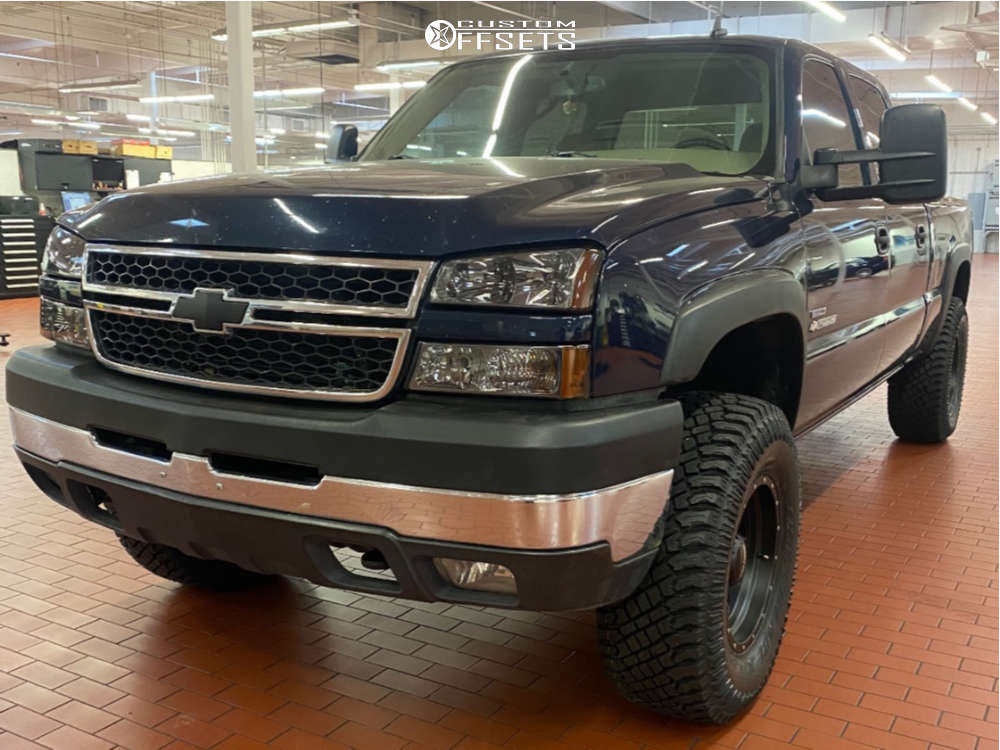 2007 Chevrolet Silverado 2500 HD with 17x9 -6 Pro Comp Series 45 and 35 ...