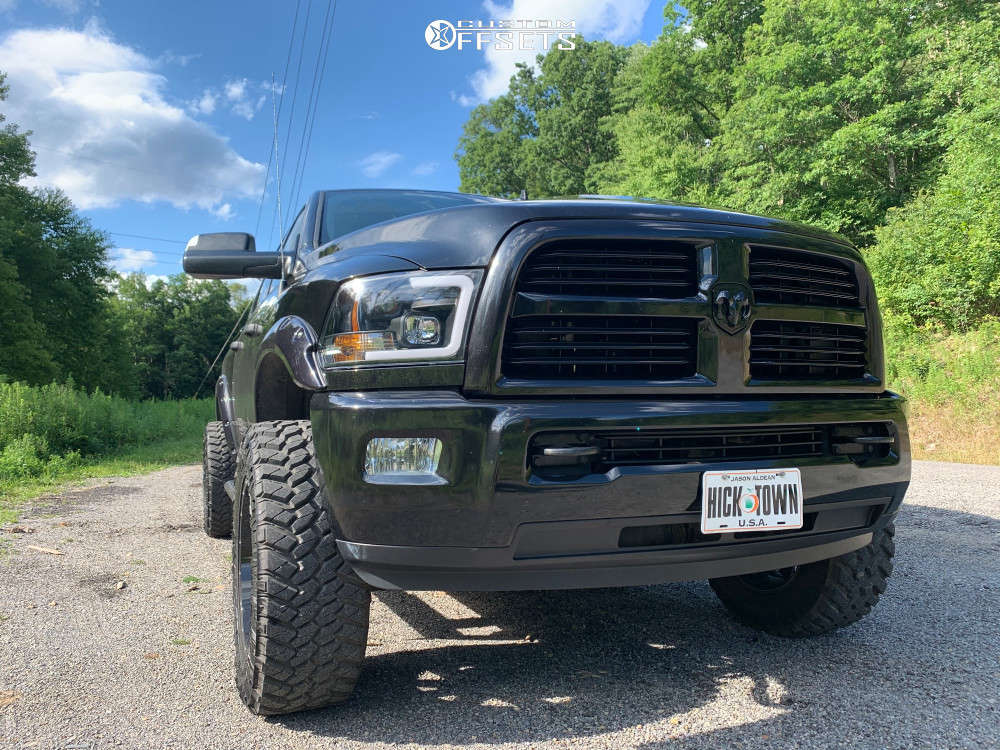 2016 Ram 2500 with 20x10 -24 Moto Metal Mo962 and 35/12.5R20 Nitto ...