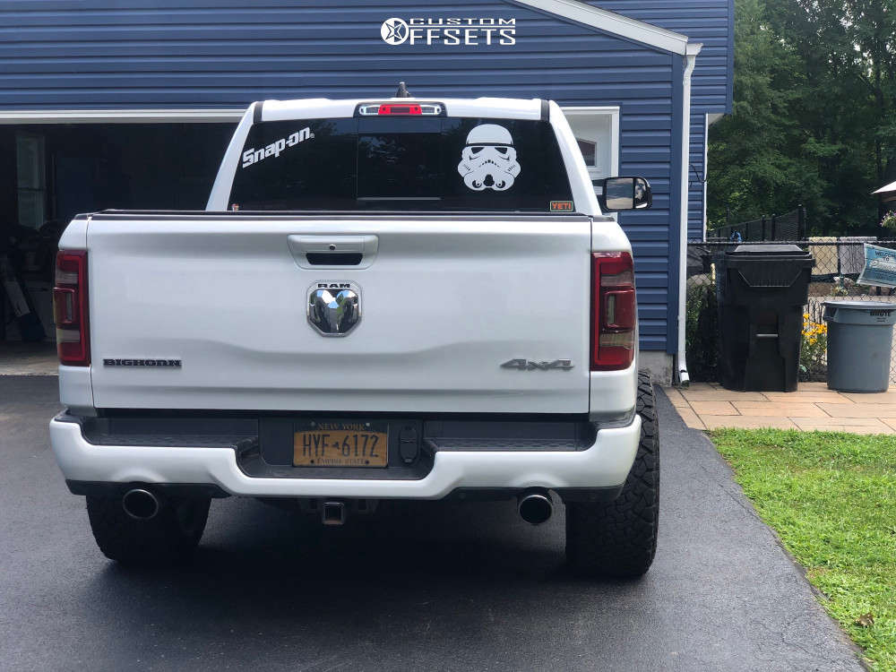 2019 Ram 1500 with 22x12 -44 Tuff T2a and 33/12.5R22 Venom Power Terra ...