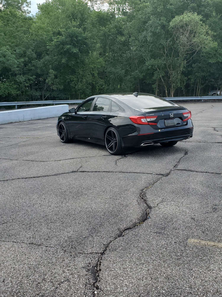 2019 Honda Accord with 20x10 45 Verde Parallax and 255/35R20 Vercelli ...