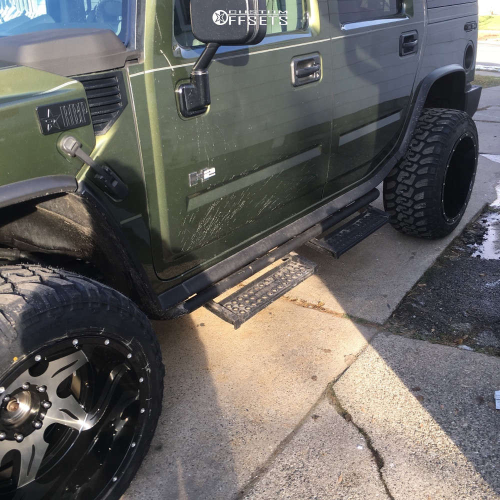 2003 Hummer H2 with 22x14 -76 American Truxx AT163 and 33/14R22 Patriot ...