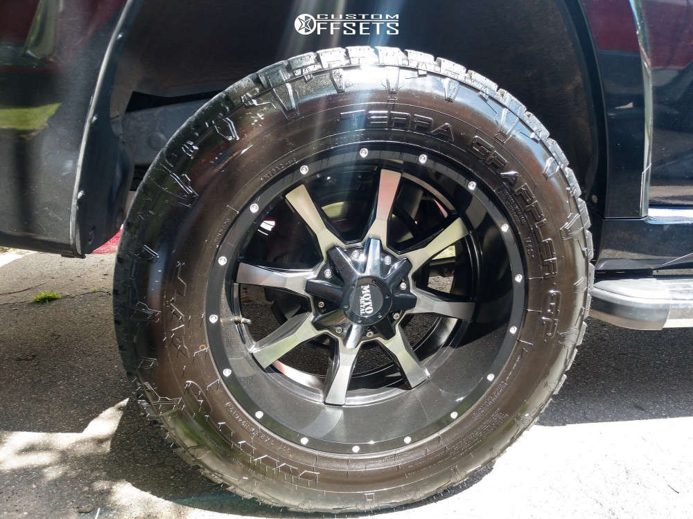 2011 Toyota 4Runner with 20x10 -24 Moto Metal Mo970 and 305/55R20 Nitto ...
