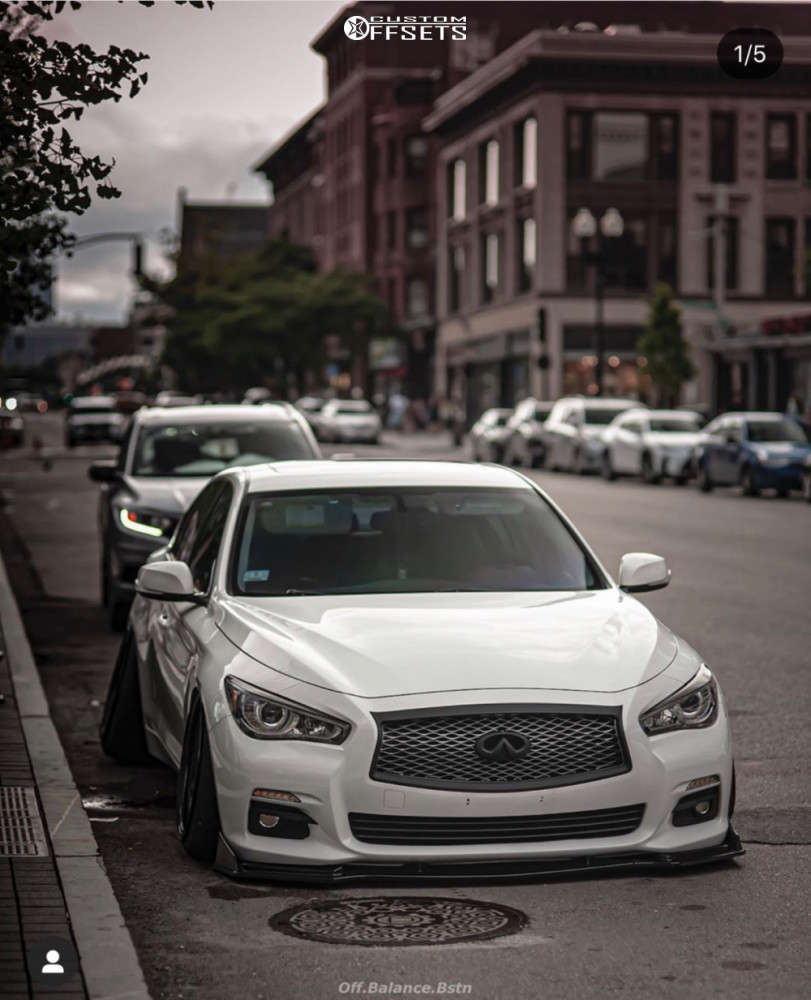 2014 INFINITI Q50 with 19x10 10 GMR CH8 and 235/35R19 Federal SS595 and ...