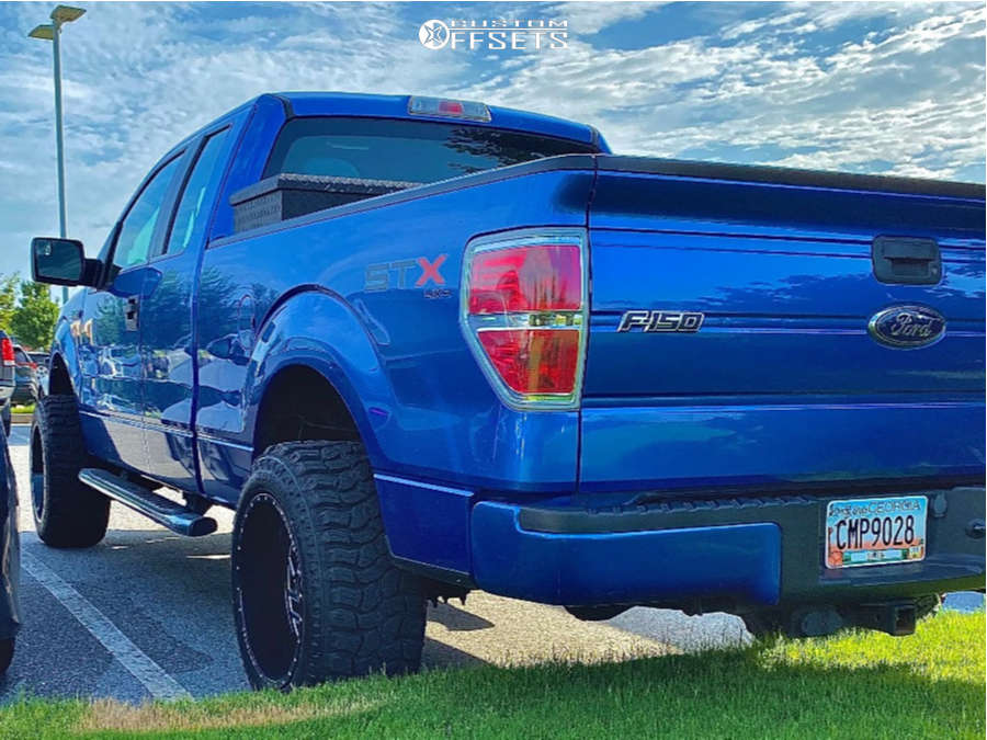 2013 Ford F-150 with 20x12 -44 XF Forged Xfx-304 and 33/12.5R20 GT ...