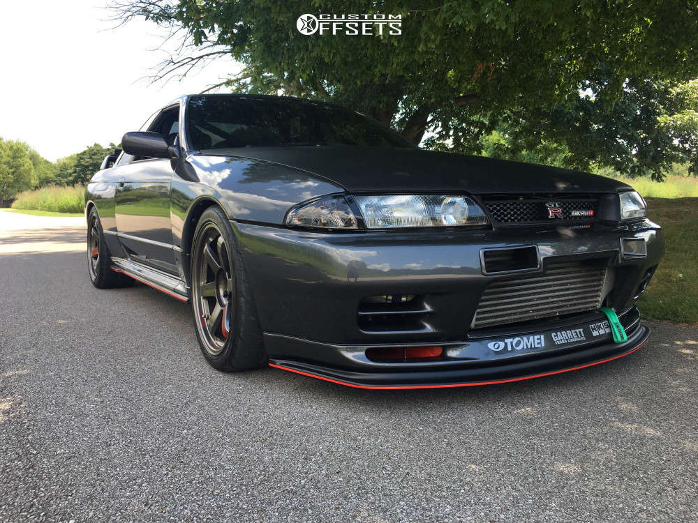 1989 Nissan Skyline R32 with 15x9.5 22 Rays Engineering Te37 and 265 ...