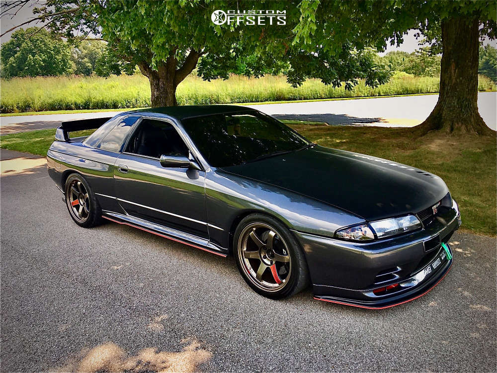 1989 Nissan Skyline R32 with 15x9.5 22 Rays Engineering Te37 and 265 ...