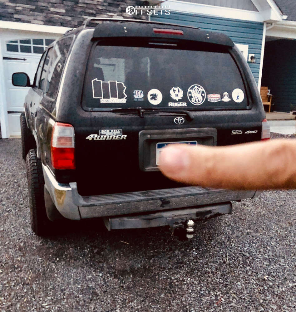 2000 Toyota 4Runner with 16x8 0 Gear Off-Road Barricade and 265/70R16 ...