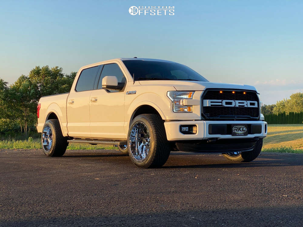 2015 Ford F-150 with 22x12 -44 Xtreme Force Xf-8 and 305/55R22 Toyo ...