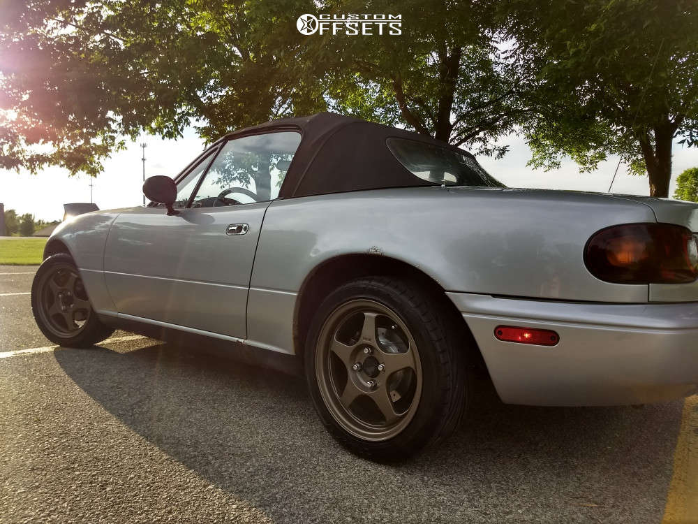 1990 Mazda MX-5 Miata with 15x6.5 35 AVID1 AV8 and 195/45R15 Toyo Tires ...