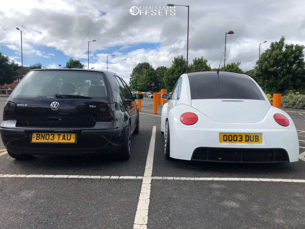 2003 Volkswagen Beetle with 19x8.5 35 Rotiform Ind-t and 225/35R19 ...