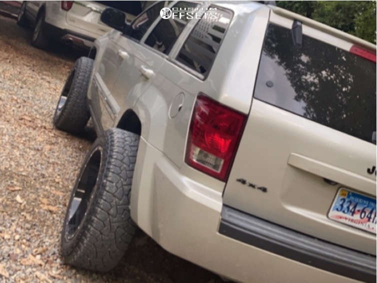 2010 Jeep Grand Cherokee with 20x10 -24 Moto Metal Mo970 and 275/55R20 ...