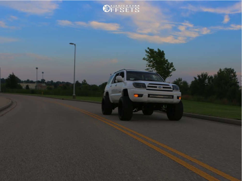 2005 Toyota 4Runner with 22x12 -51 Vision Sliver and 33/12.5R22 Kanati ...