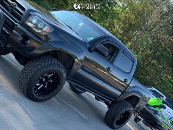 2006 Toyota Tacoma with 20x12 -57 Vision Spyder and 35/12.5R20 Venom ...