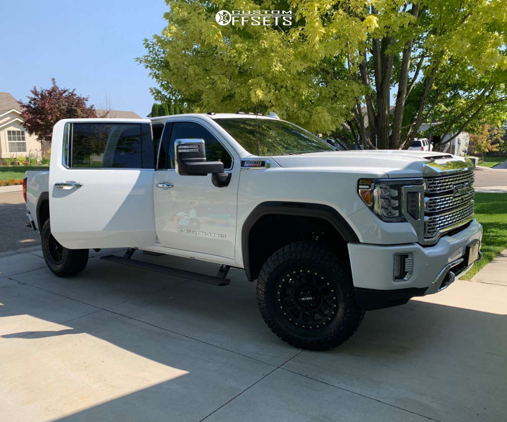 2020 GMC Sierra 2500 HD with 18x9 18 Method Grid and 35/12.5R18 Nitto Ridge Grappler and ...