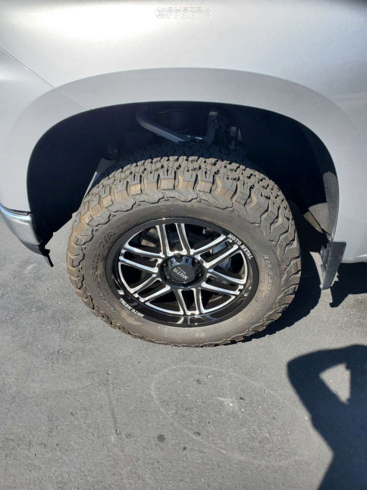 2019 Chevrolet Silverado 1500 with 20x9 -12 Moto Metal Mo992 and 305 ...