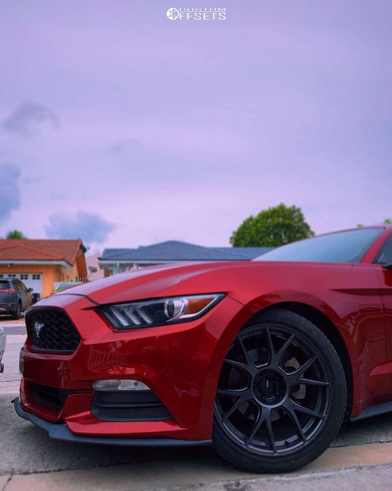 2015 Ford Mustang with 19x9.5 35 Konig Ampliform and 255/40R19 ...
