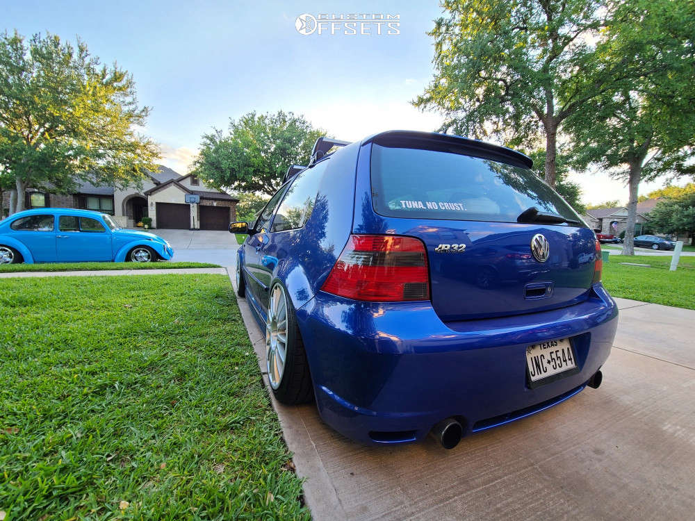 2004 Volkswagen R32 with 18x9 10 OZ Racing Superturismo Lm and 225 ...