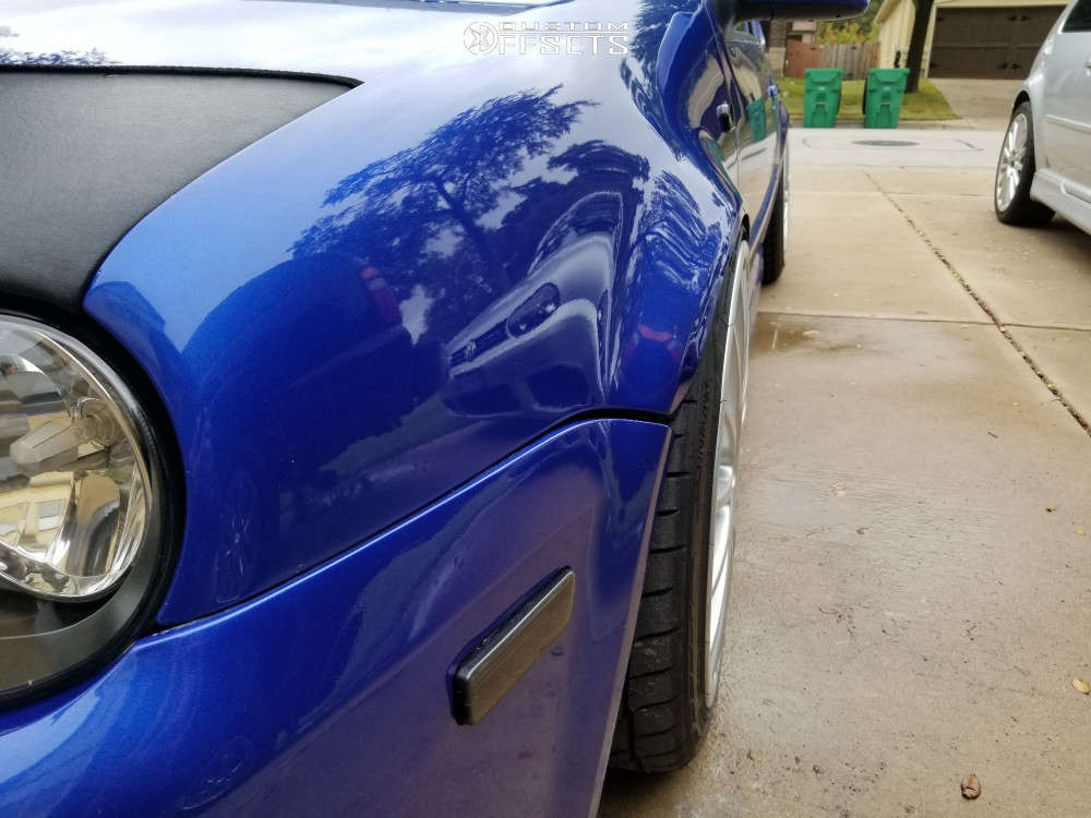 2004 Volkswagen R32 with 18x9 10 OZ Racing Superturismo Lm and 225 ...