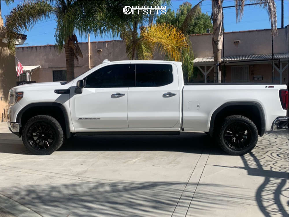 2020 GMC Sierra 1500 with 22x10 -13 Fuel Rebel and 33/12.5R22 Toyo ...