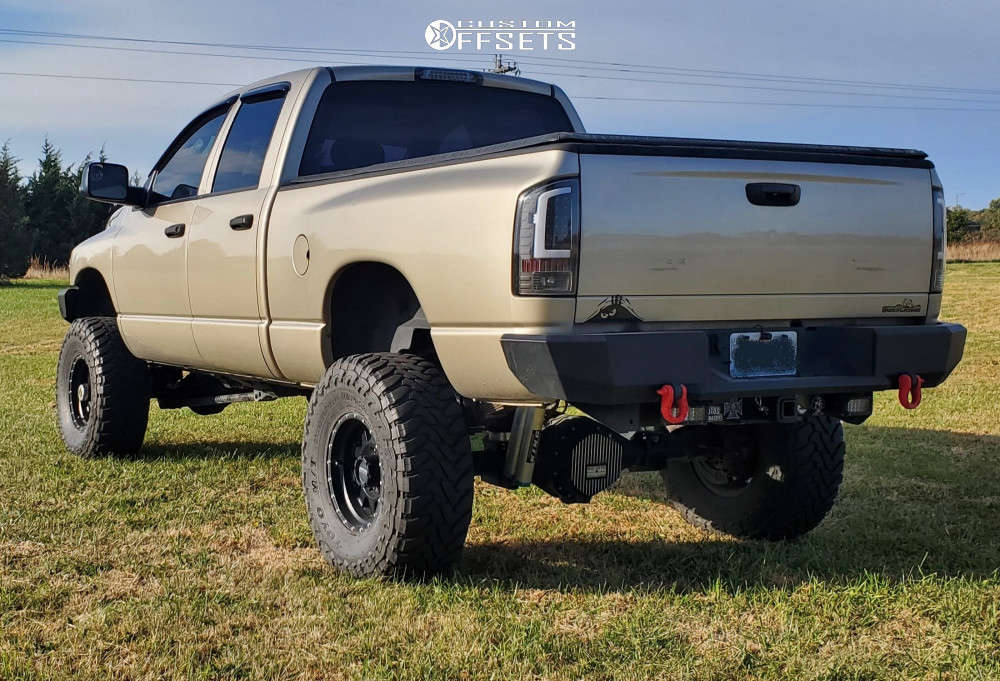 2004 Dodge Ram 2500 with 17x9 -12 Method Standard and 37/13.5R17 Toyo ...
