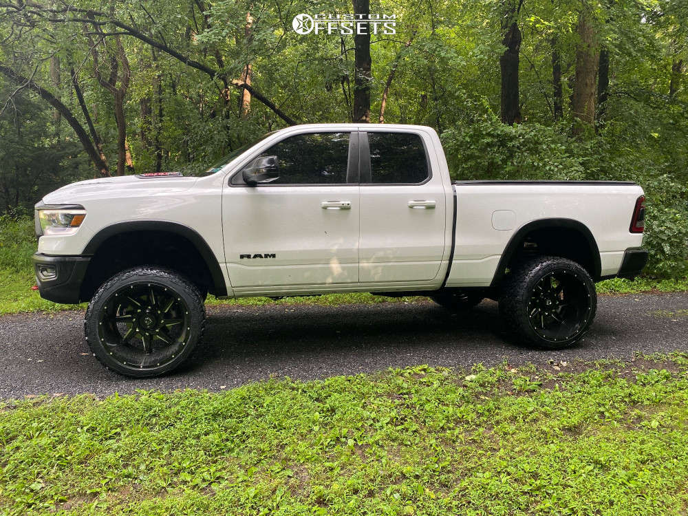2019 Ram 1500 with 24x14 -76 Gear Off-Road Wrath and 35/13.5R24 Venom ...