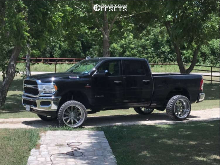 2020 Ram 2500 with 24x14 -76 Stealth Forged Bulip and 33/14.5R24 Fury ...