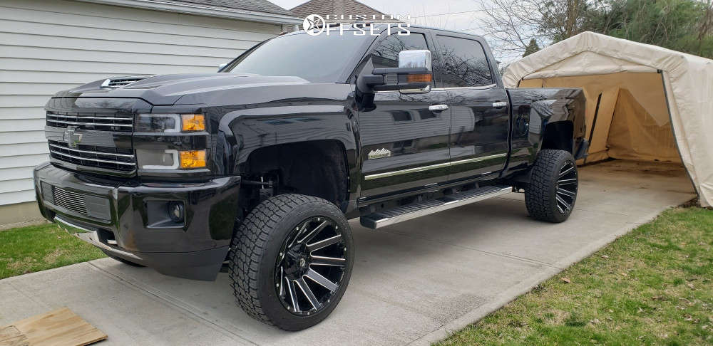 2018 Chevrolet Silverado 2500 HD with 22x12 -44 Fuel Contra and 33/12 ...