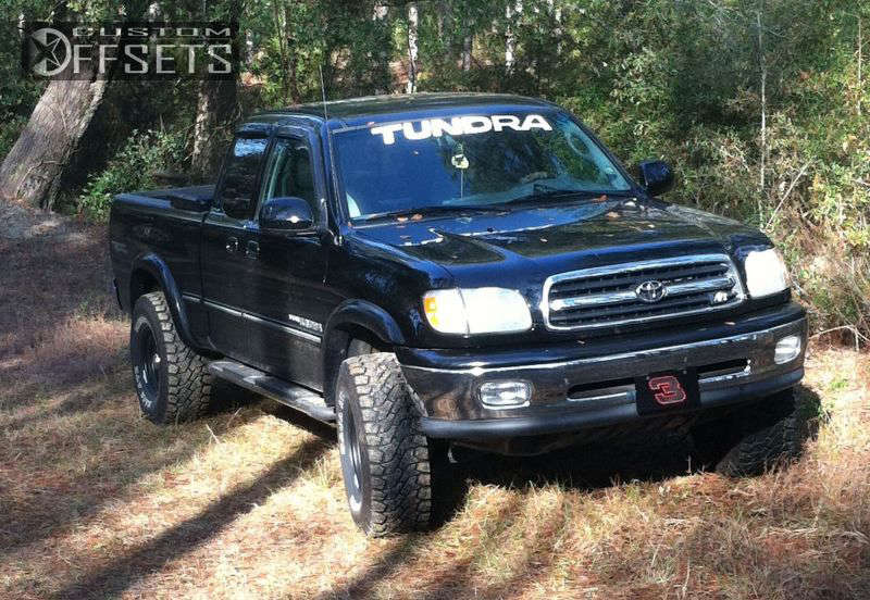 2002 Toyota Tundra with 15x8 -31.75 Pro Comp 98 and 33/12.5R15 Mickey ...
