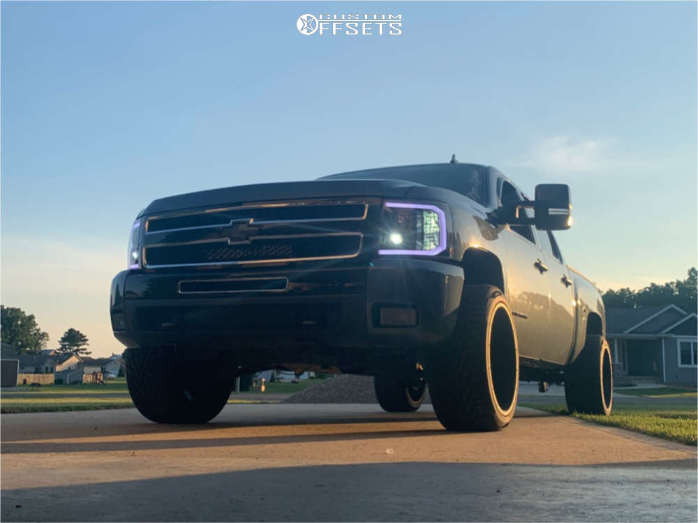 2011 Chevrolet Silverado 1500 with 22x12 -57 Vision Spyder and 31/11 ...