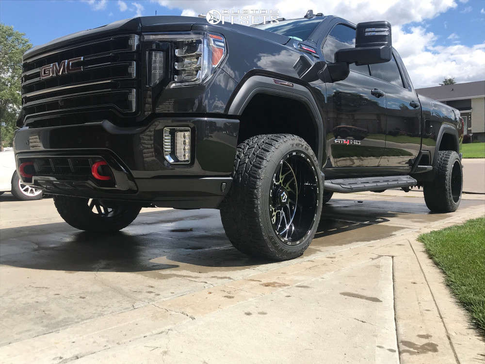 2020 GMC Sierra 3500 HD with 22x12 -44 TIS 544 and 33/12.5R22 Toyo ...