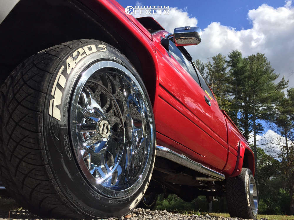 1996 Dodge Ram 1500 with 22x12 -44 RBP 87R and 305/50R22 Nitto Nt420v ...