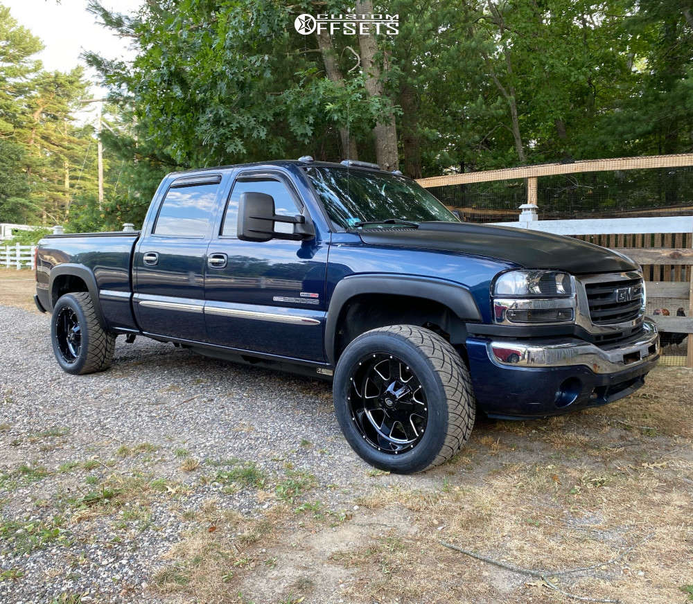 2005 GMC Sierra 2500 HD with 20x10 -25 Vision Arc and 305/50R20 Nitto ...
