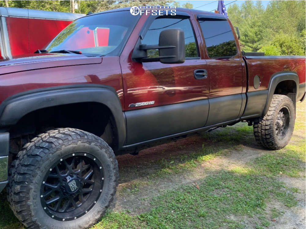 2003 Chevrolet Silverado 2500 HD with 20x10 -24 XD Xd820 and 35/12.5R20 ...