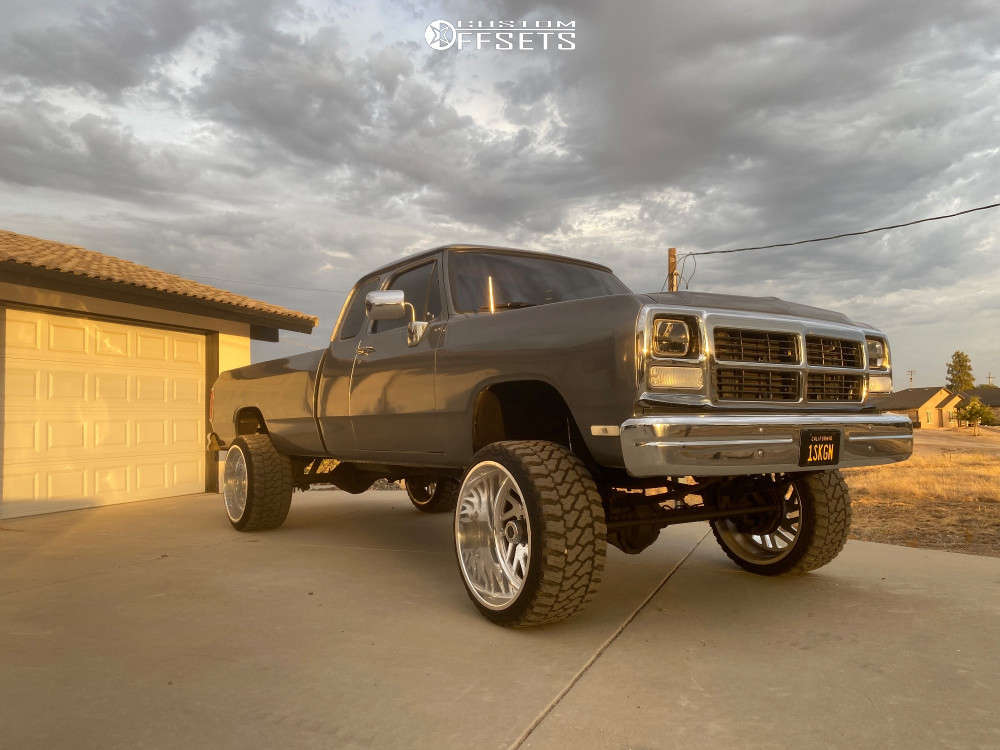 1993 Dodge W250 with 24x14 -73 American Force Kash Ss and 33/12.5R24 ...