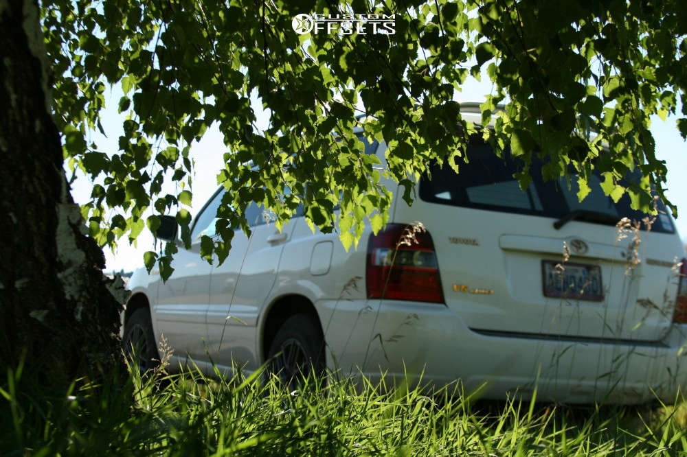 2004 Toyota Highlander with 17x7.5 38 Vision Cross and 225/75R17 Toyo ...