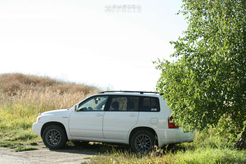 2004 Toyota Highlander with 17x7.5 38 Vision Cross and 225/75R17 Toyo ...