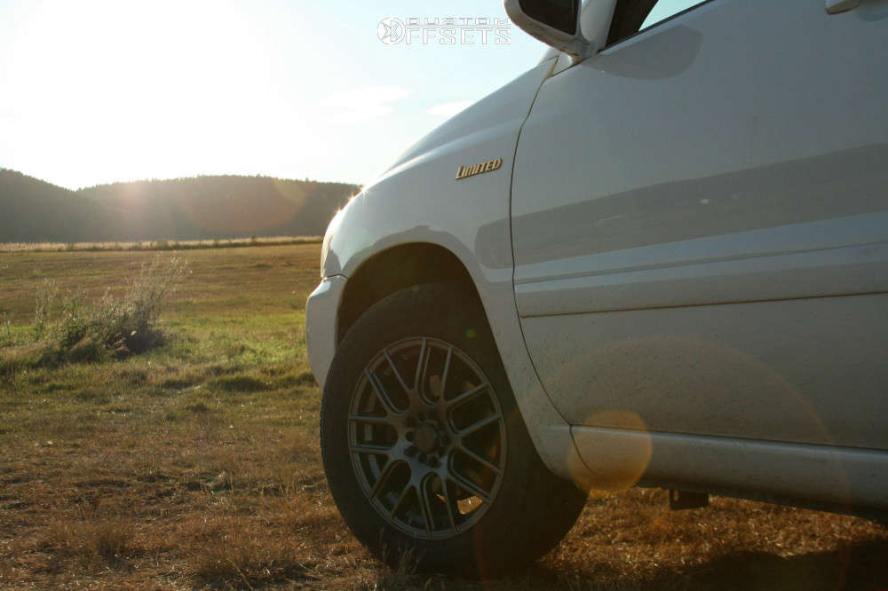 2004 Toyota Highlander with 17x7.5 38 Vision Cross and 225/75R17 Toyo ...