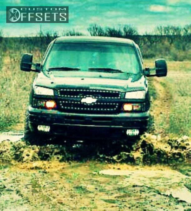 2005 Chevrolet Silverado 1500 with 20x9 0 XD Misfit and 35/12.5R20 Toyo ...