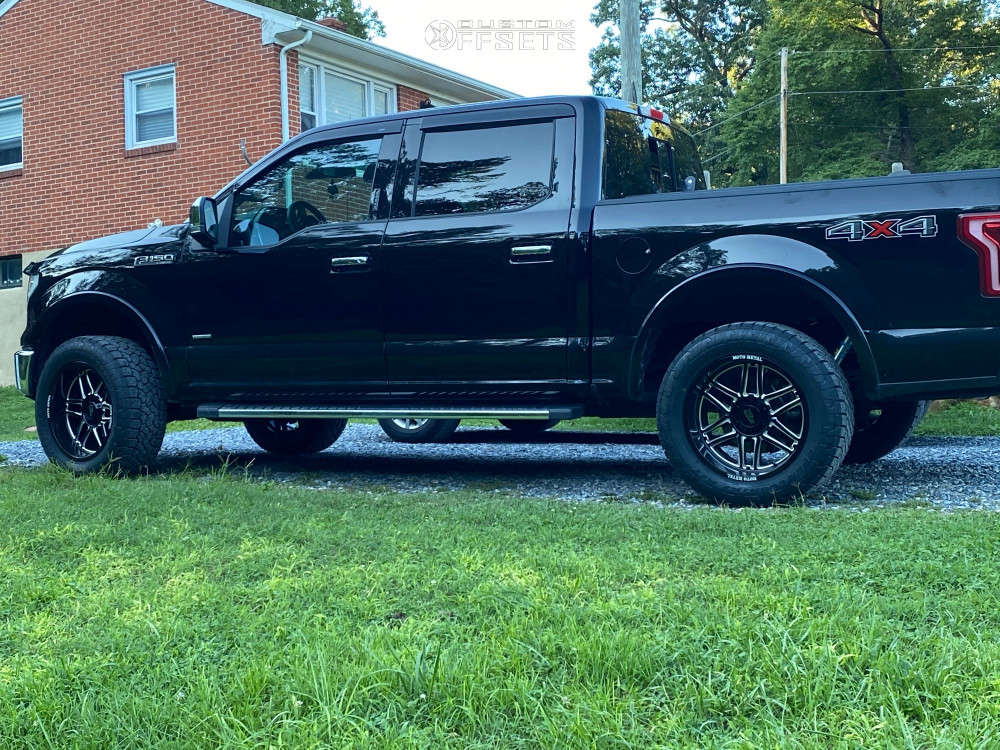 2016 Ford F-150 with 20x10 -18 Moto Metal Mo992 and 285/55R20 Toyo ...