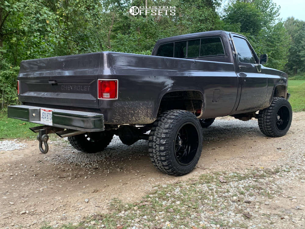 1982 Chevrolet K20 with 20x12 -44 Hardrock Crusher and 33/12.5R20 ...