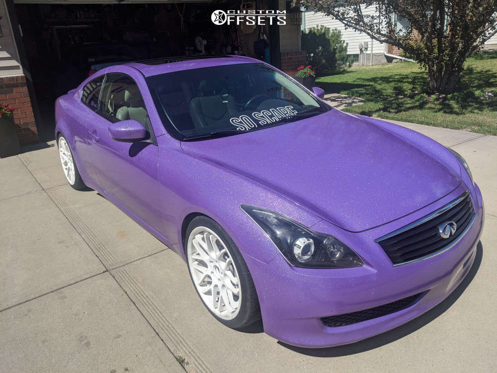 2009 INFINITI G37 with 19x9 35 Vertini Magic and 245/40R19 Nitto Nt05 ...
