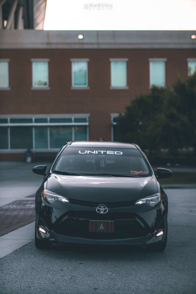 2019 Toyota Corolla with 17x7.5 42 ICW Banshee and 205/40R17 Goodyear ...