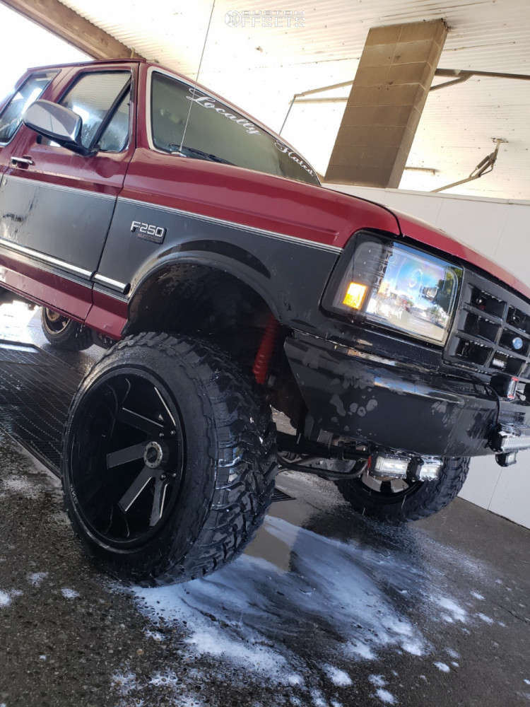 1994 Ford F-250 with 22x14 -81 ARKON OFF-ROAD Lincoln and 35/12.5R22 ...