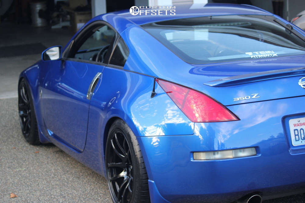 2004 Nissan 350Z with 18x9.5 15 ESR Sr08 and 245/40R18 Michelin Pilot ...