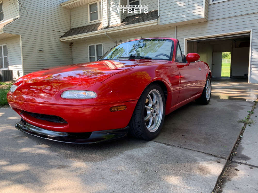 1991 Mazda MX-5 Miata with 15x6.5 40 Konig Helium and 195/50R15 Toyo ...