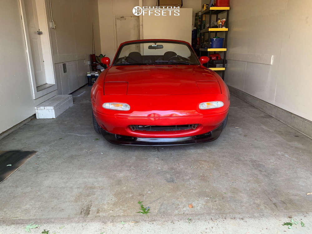 1991 Mazda MX-5 Miata with 15x6.5 40 Konig Helium and 195/50R15 Toyo ...
