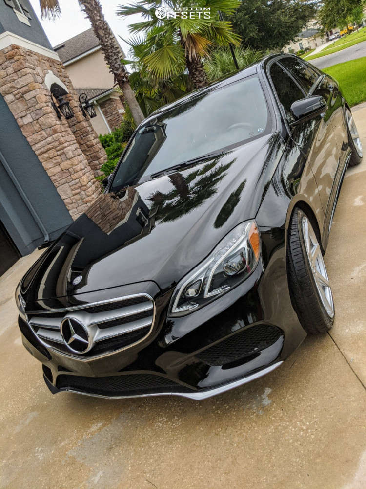2016 Mercedes-Benz E350 with 20x9 35 Rohana Rc7 and 245/35R20 Lexani Lx ...