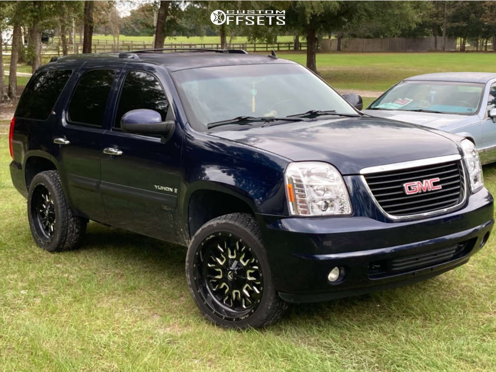 2008 GMC Yukon with 22x10 -24 Fuel D611 and 31/10.5R22 Nankang Nankang ...